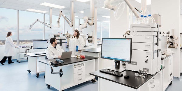Phòng lab là gì? Đặc điểm, chức năng và quy trình hoạt động
